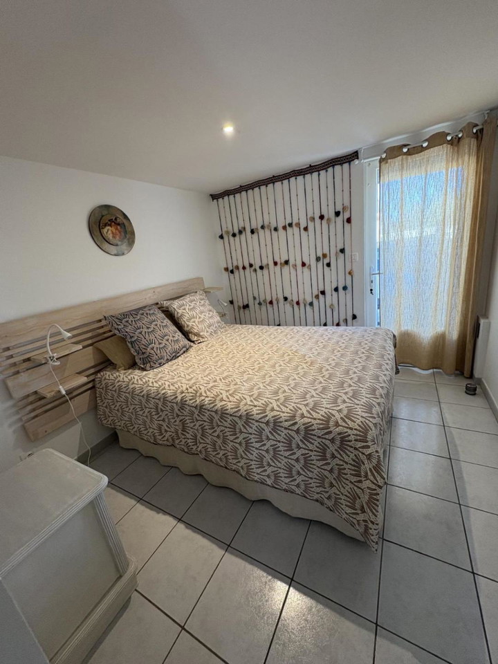 Chambre Double De Luxe Indépendante Au Rez De Chaussée, Parking - Sète