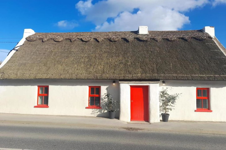 Luxury 300yr Old Irish Thatch Cottage Close To Sea - Portmarnock
