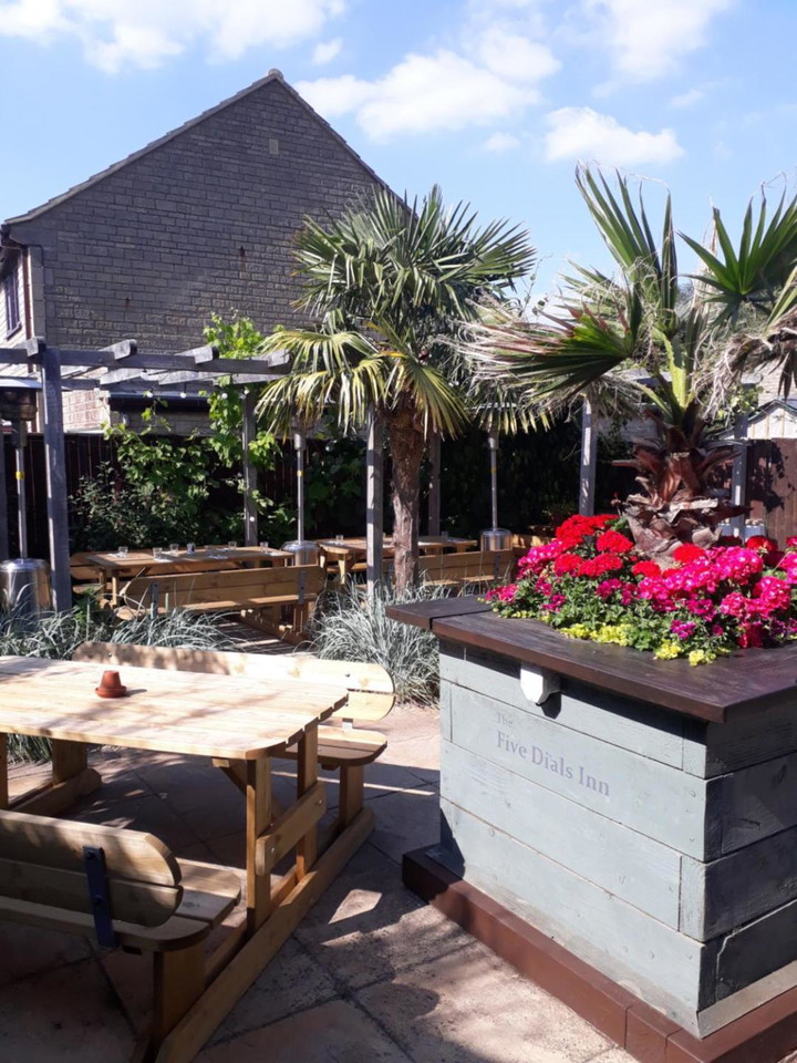 The Five Dials Inn - Dorset