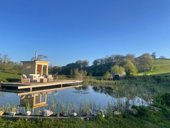 "The Studio" Wild Spa Wood Sauna And Organic Pool - Kendal