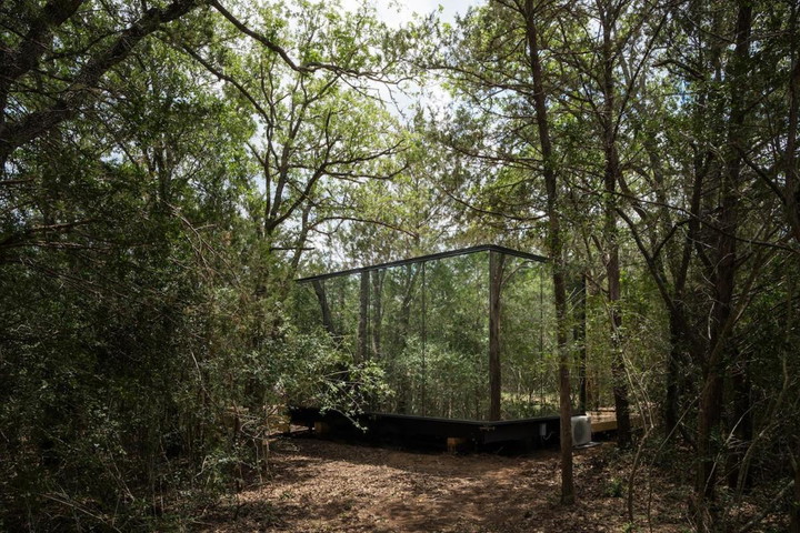 Lakeside ÖÖD Mirror Cabin #2- Austin Nature Stay - Bastrop, TX