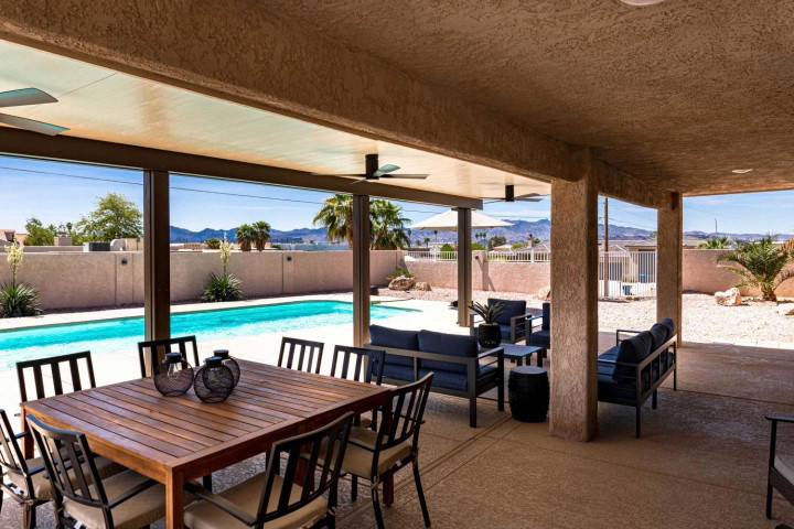 Centrally Located Lake Havasu Home W/ Huge Patio! - Arizona