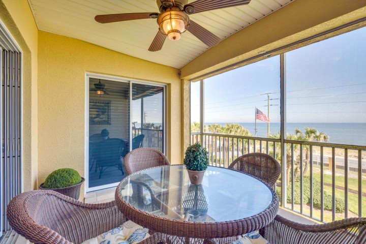 Community Pool: Coastal Escape In Flagler Beach - Palm Coast, FL