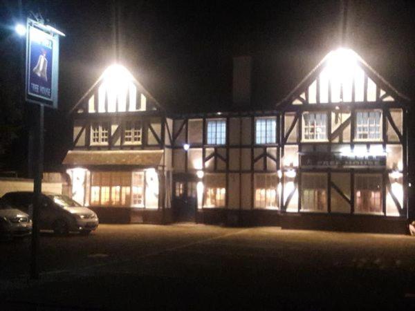 Bell Inn - Broadway