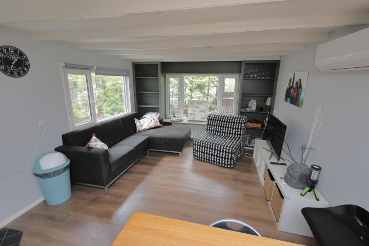 Gezellig Chalet Met Openbaar Zwembad Op De Veluwe! - Holandia