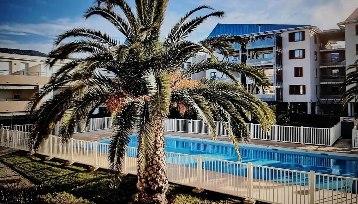 Tres Beau Studio Cabine 28m2 Dans Residence De Standing Avec Piscine - Île du Levant