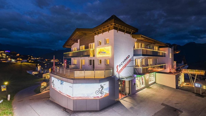 Apart-hotel Bergkönig - Ladis