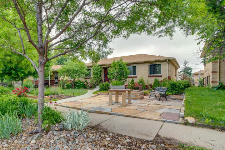 Shared Patio & Fire Pit: Denver Apartment - Denver, CO