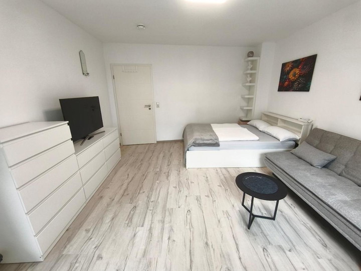 1-zimmer-appartment Mit Balkon In Zentraler Lage - Brunswick