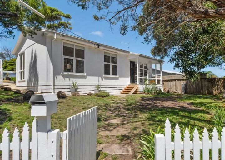 Beach House By The Bay - Rye
