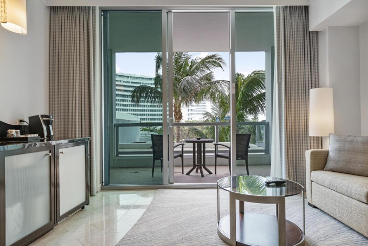Junior Suite 1 At Sorrento Residences- Miami Beach - Key Biscayne, FL