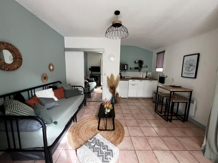Aix-en-provence, Charmant Studio Idéalement Situé Avec Clim Et Linge Fourni - Saint-Cannat