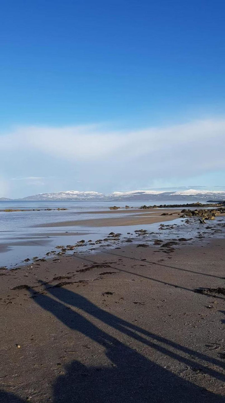 Cosy Cottage- Sleeps 4 Free Parking & Golf Nearby - Buncrana