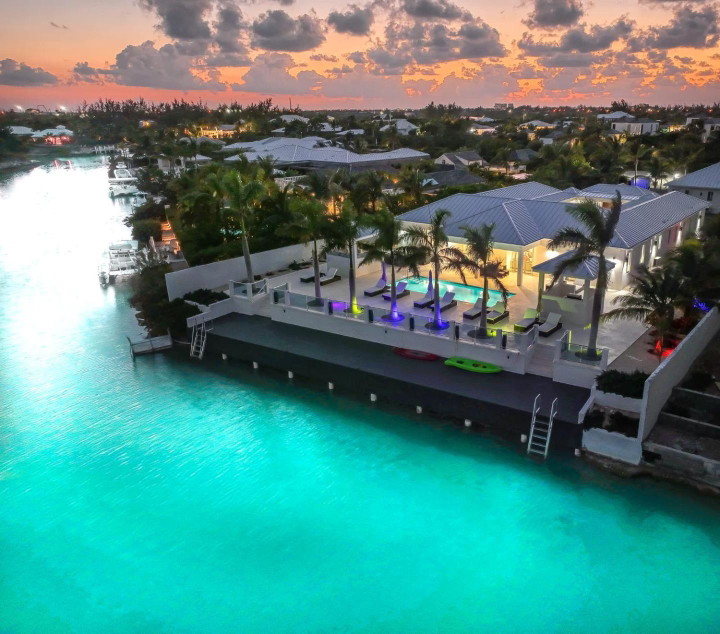 Lagoon View Villa, Pool, Dock, & Waterways - Turks and Caicos Islands