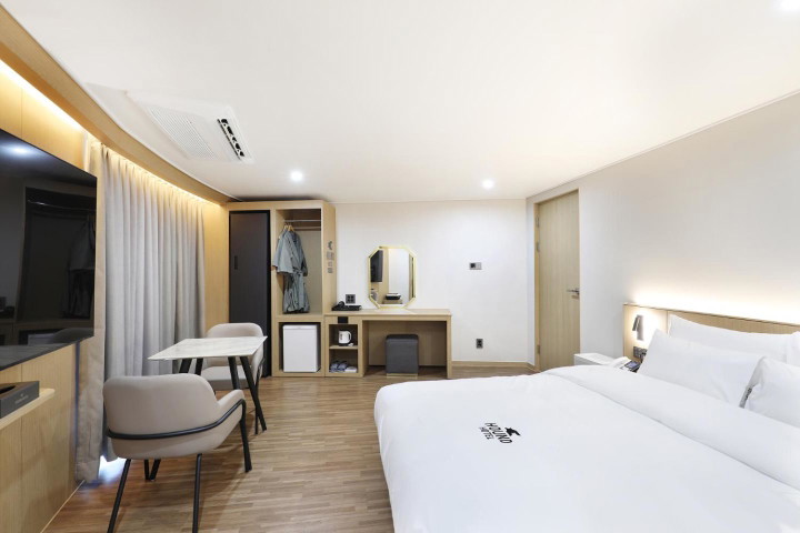 Hound Hotel Jeonju Joonghwasan - Jeonju-si