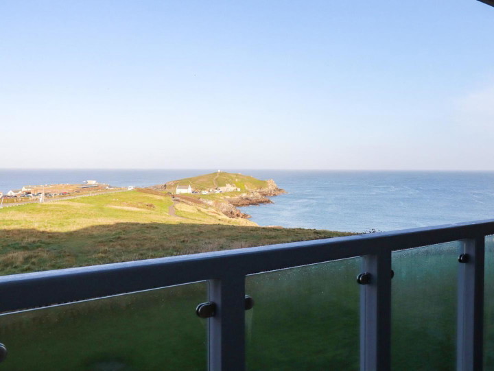 9 Headland Point - Holywell