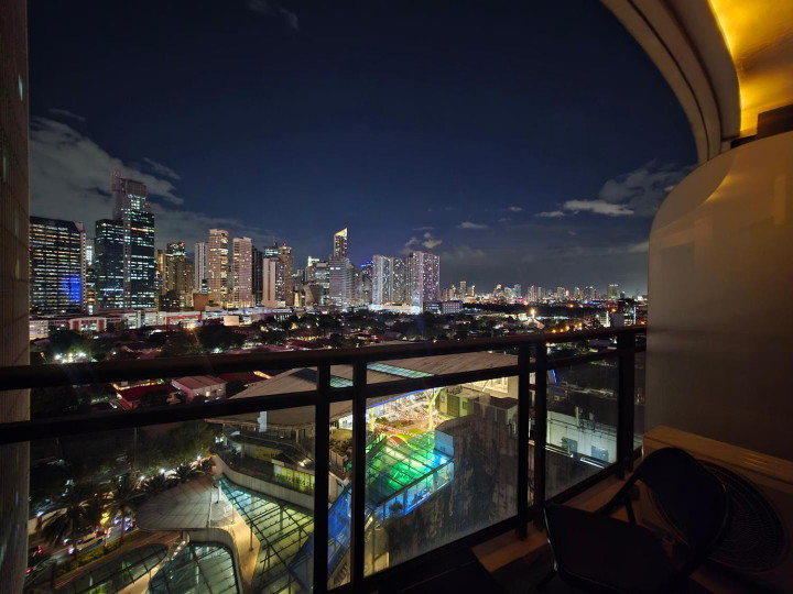 Cozy 1-br Stay In Makati With Pool, Gym, Wifi, Netflix, Great Views - Taguig