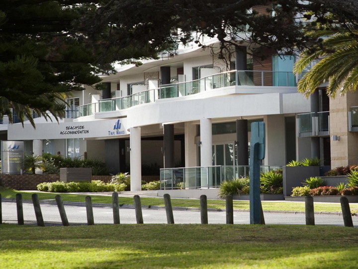 The Waves Apartments - Melbourne