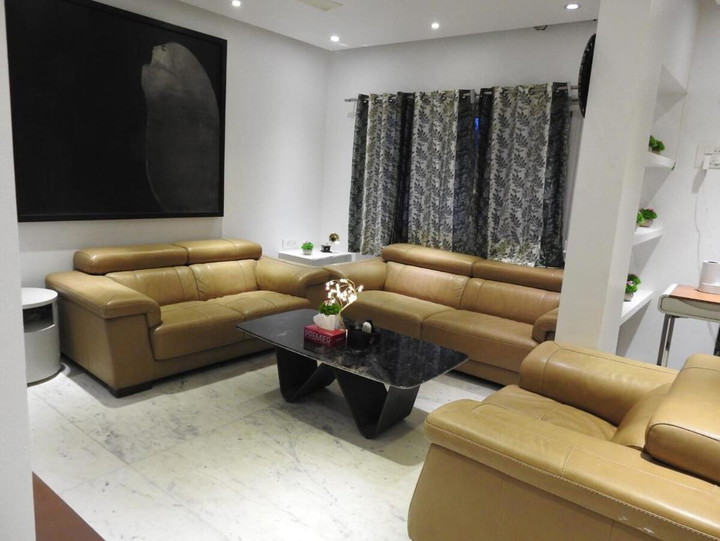 Casa Aurella 2 Bhk Garden Flat With Open Theatre - Pune