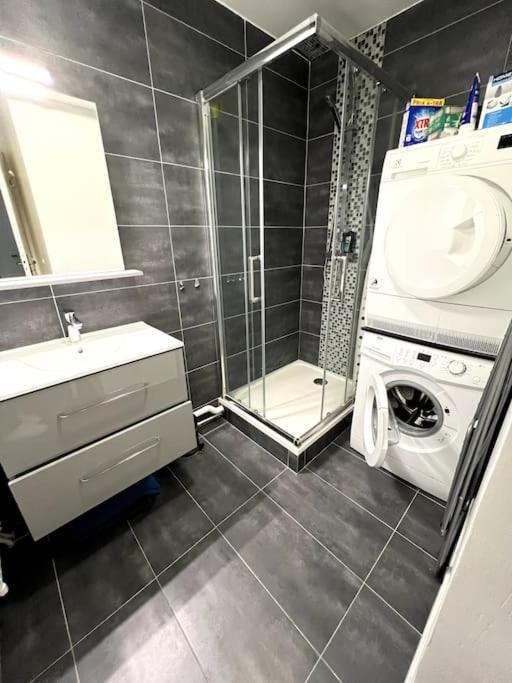 Shiny Compiègne Logement Entier - Compiègne