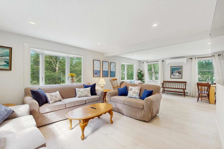 West Falmouth Family Retreat Near Chapoquoit Beach - Massachusetts