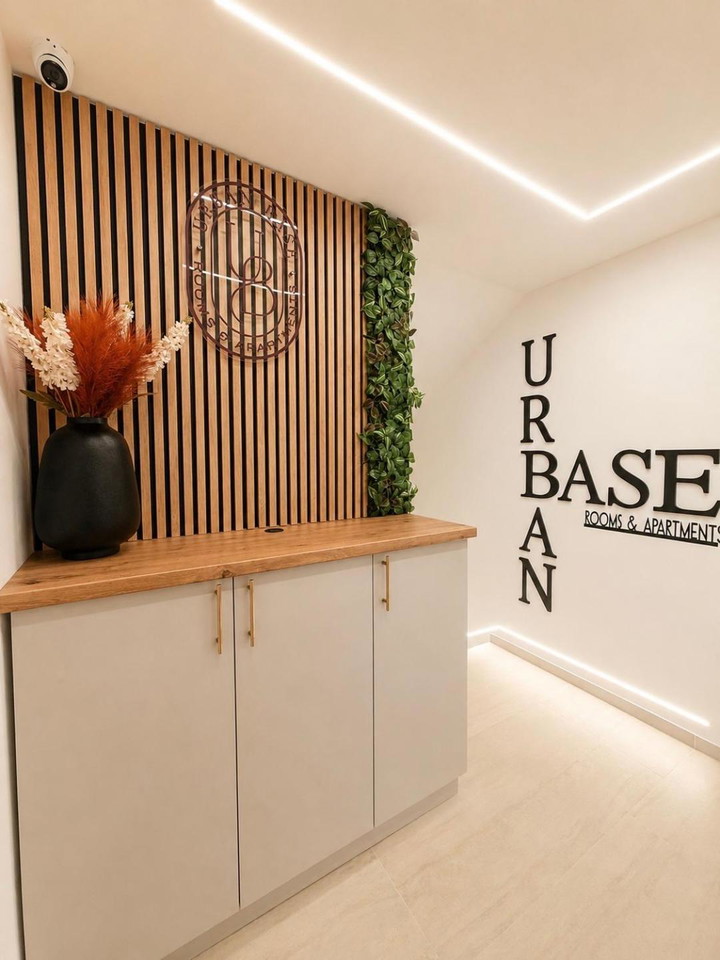 Urban Base Rooms & Apartments - Celje