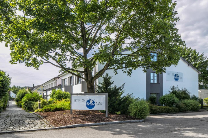 Hotel Am Krone Park - Puchheim