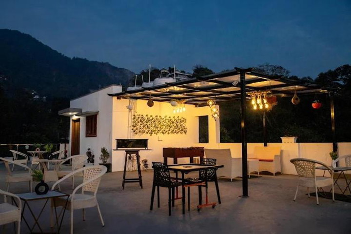 Sunhill Boutique Homestay By Lux Himalaya 8-bhk - Dehradun