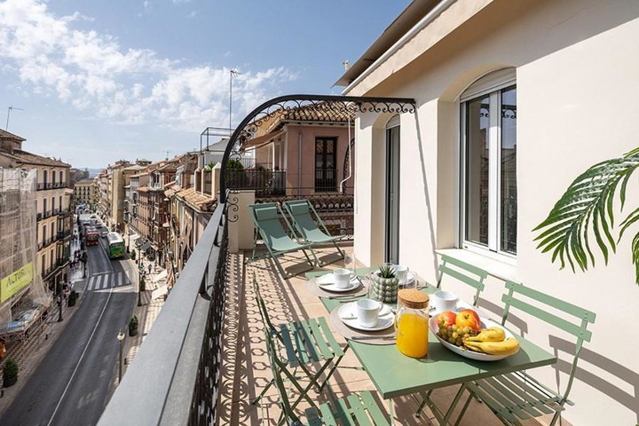 Chezmoihomes Patio De Sombra Urban Suites - Granada