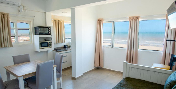 Mitos Del Mar - Pinamar