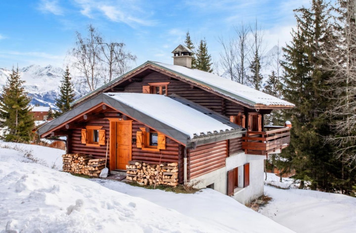 Maison Confortable à Montvalezan Avec Cheminée - Tignes