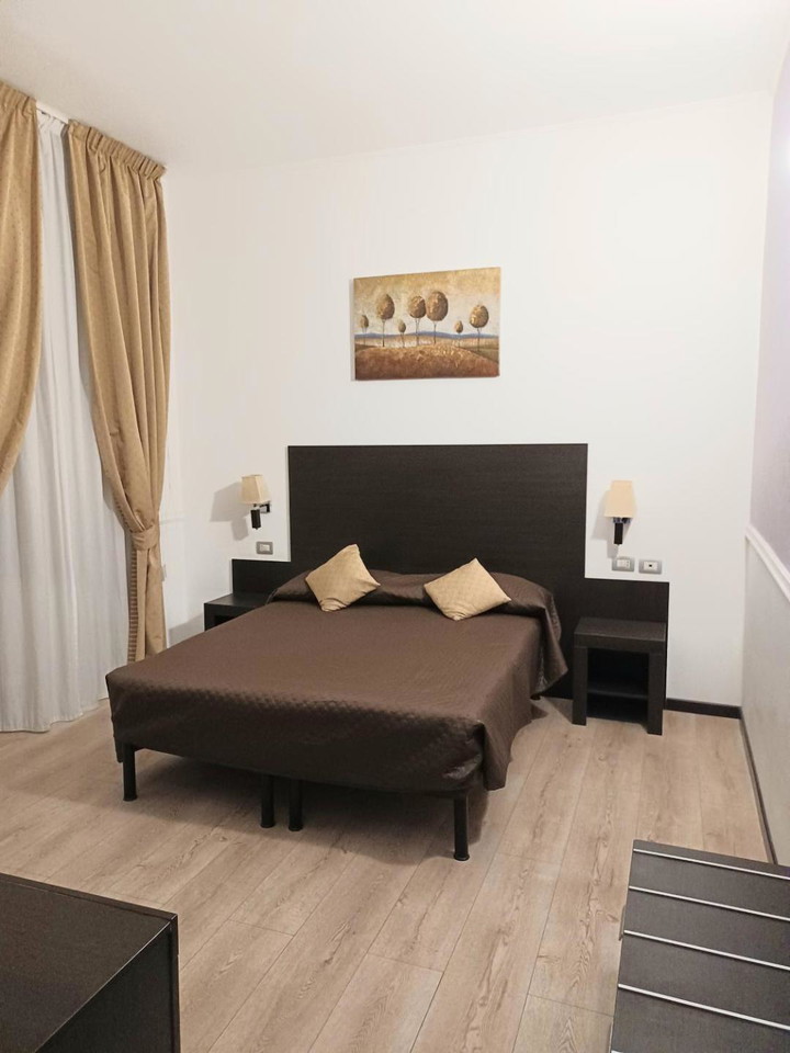 Hotel Leone - Monti