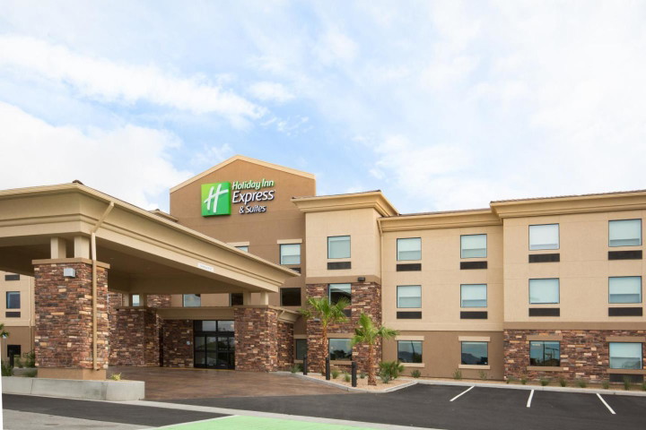 Holiday Inn Express & Suites Pahrump By Ihg - Death Valley National Park