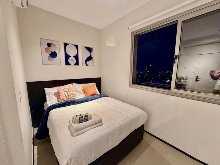 2015 - Rentaqui Studio Liberdade Premium - Liberdade