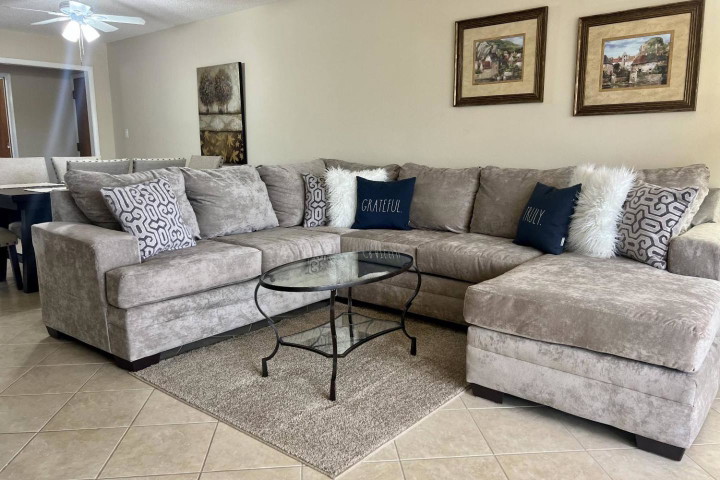 Resort Community Retreat - Wesley Chapel, FL