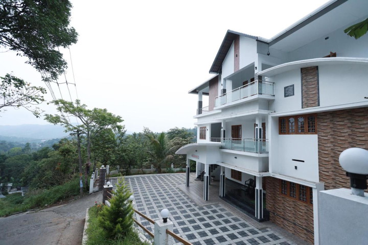 Periyar Homes - Thekkady