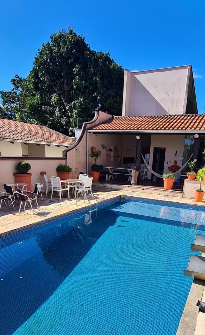 Theora Hostel Casa Laranja Blumenau - Blumenau