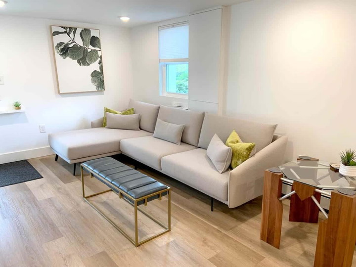 Fresh Modern Garden Level Kittery Studio - Portsmouth, NH