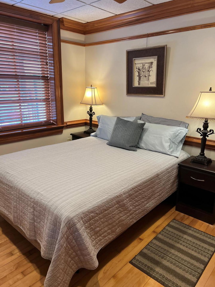 Historic Downtown Condo-1 Bedroom - New Bern, NC