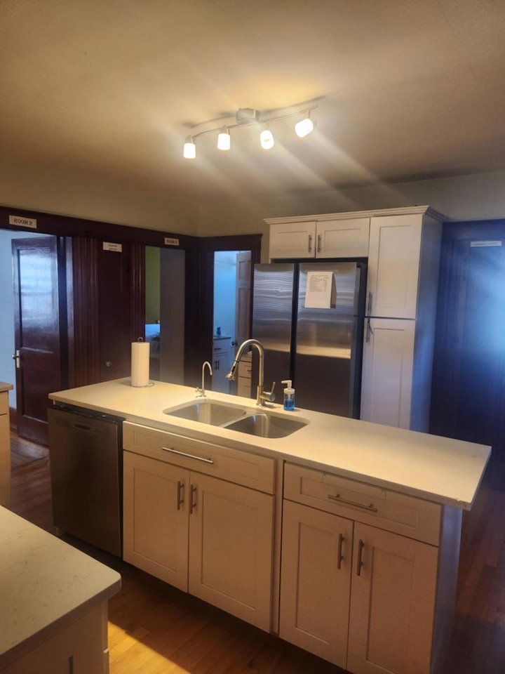 Osit Abode In Nashua Nh Spacious And Charming - Nashua, NH
