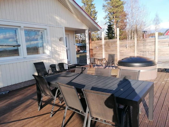 Viihtyisä Saunamökki Päärakennuksen Takana, Oma Rauha - Finland