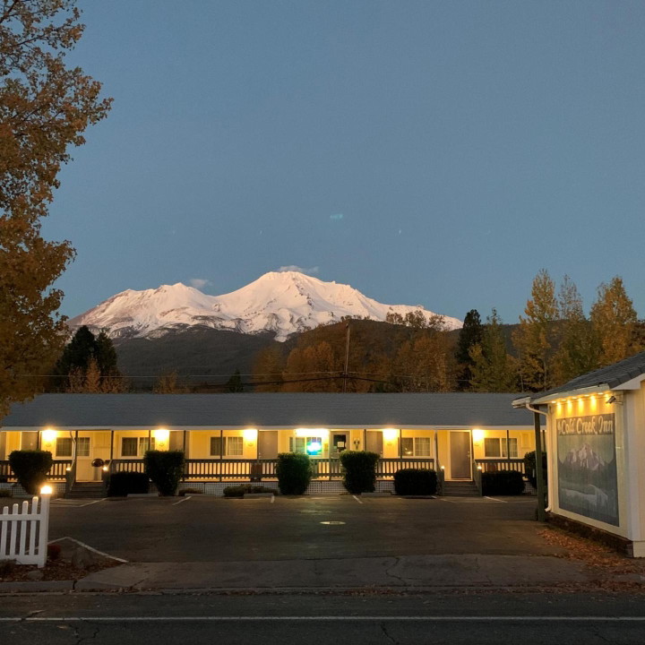 Cold Creek Inn - Mount Shasta, CA