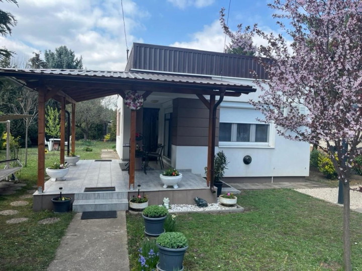 Tomi Apartman - Lake Velence