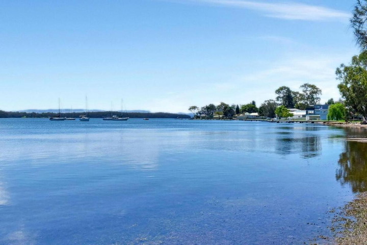 Hidden Horizon - 1pm Checkout Sun - 5bed 3 Bathroom - Newcastle, Australia