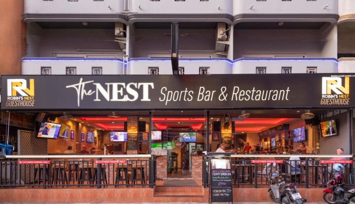Robin's Nest Guesthouse & Restaurant - Rayong