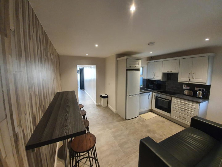 Large Townhouse In The Heart Of Galway No 11 - Oranmore