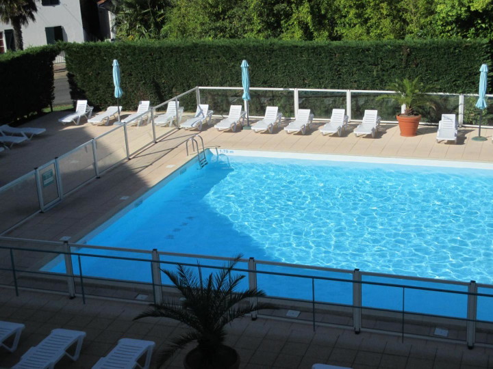 Appartement Golf Et Nivelle Avec Piscine Et Parking - Nouvelle-Aquitaine