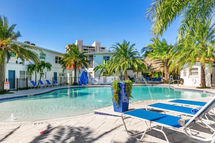 Siesta Key Beach Resort And Suites - Siesta Key, FL