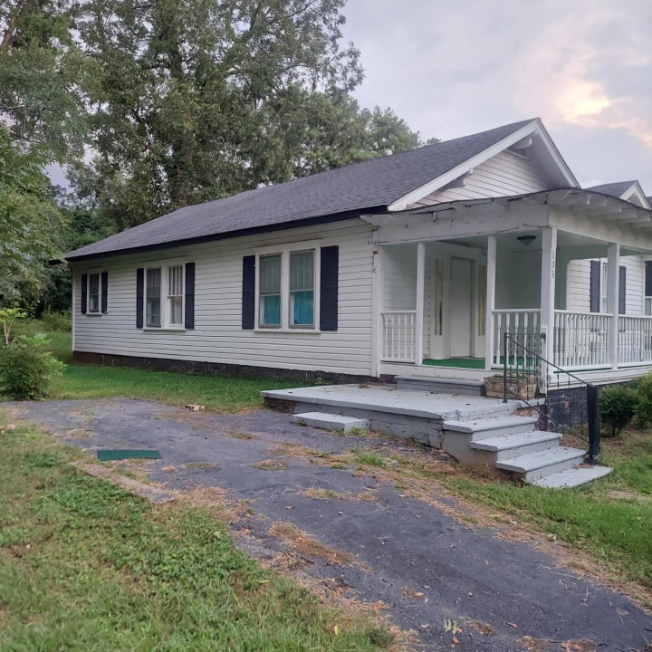 Peaceful Home Close To Downtown Spartanburg - Spartanburg, SC