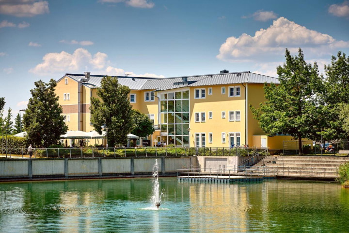 Hotel Am See - Neutraubling